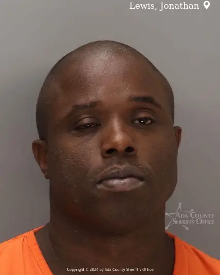 Jonathan Lewis booked for Drug Paraphernalia-Use or Possess With Intent ...