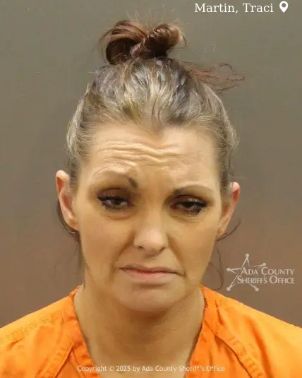 Traci Martin booked for Controlled Substance-Possession of | I37-2732(c ...