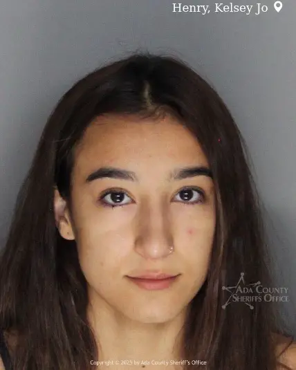 Kelsey Henry booked for Controlled Substance-Possession of | I37-2732(c)(3)_M