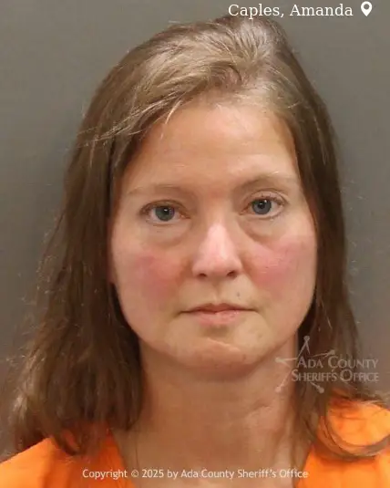 Amanda Caples booked for Burglary | I18-1401
