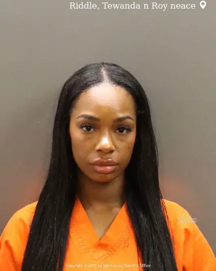 Tewanda Riddle booked for Children-Injury to Child-Adult Transports ...