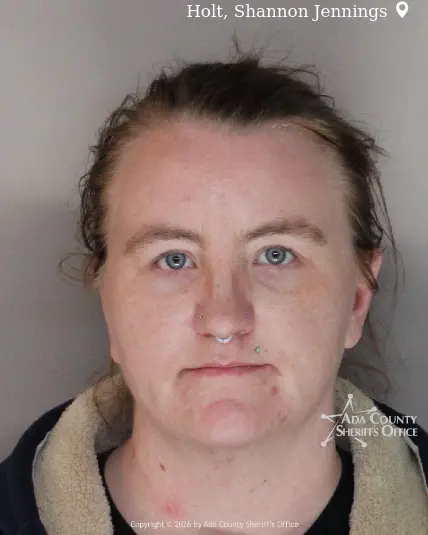 Shannon Holt booked for Theft-Petit | I18-2407(2)